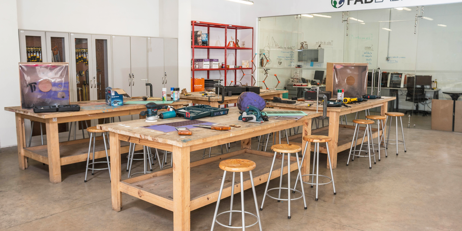 El FabLab UCAL es aceptado como NODO para el FabAcademy 2020